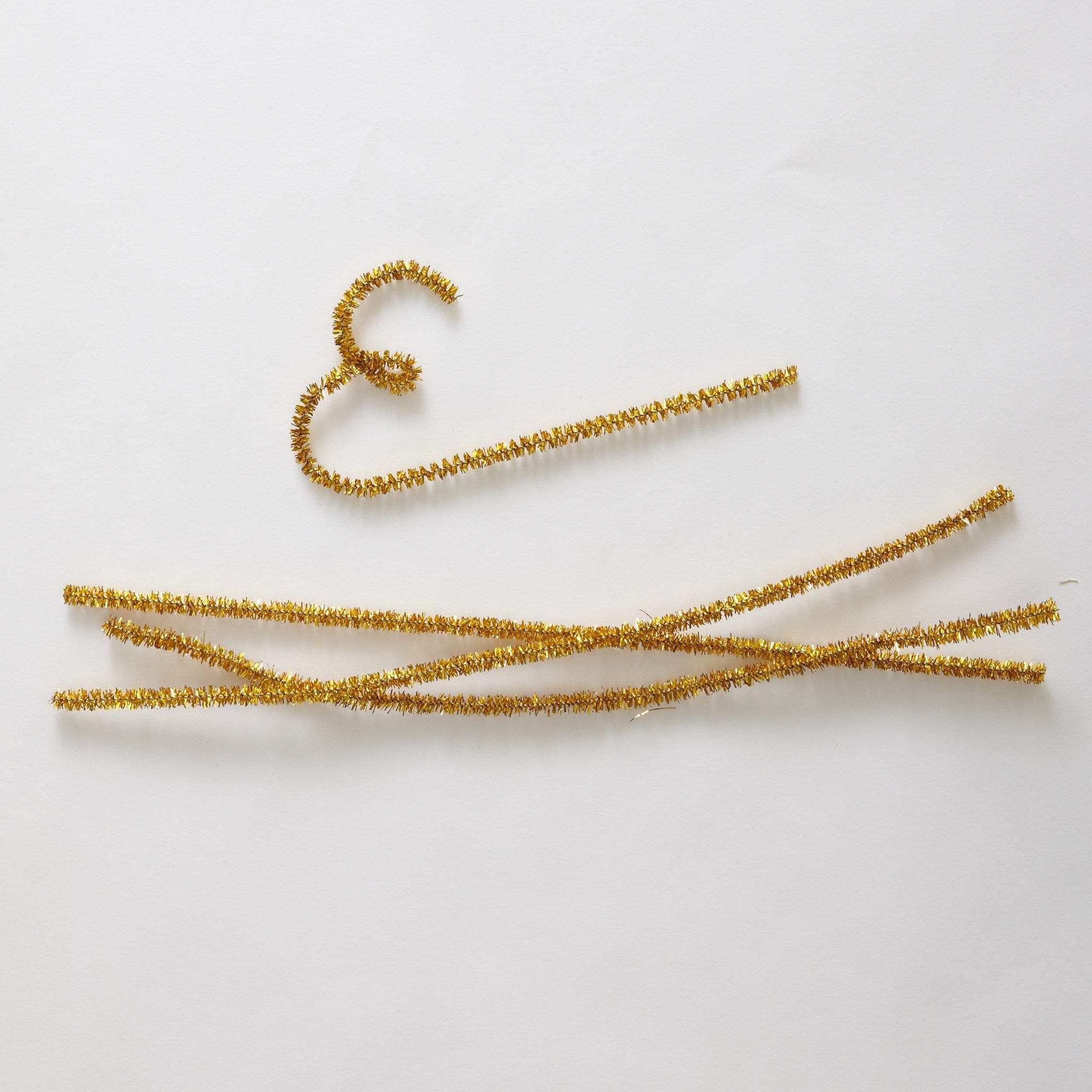 Step 1 Grab a pipe cleaner and start shaping the first letter of the ...